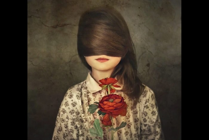 How to Add a Background Texture to a Portrait in Photoshop - PHLEARN