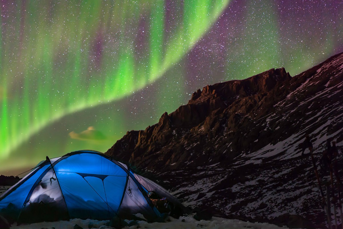 How to Create Northern Lights in Photoshop - PHLEARN