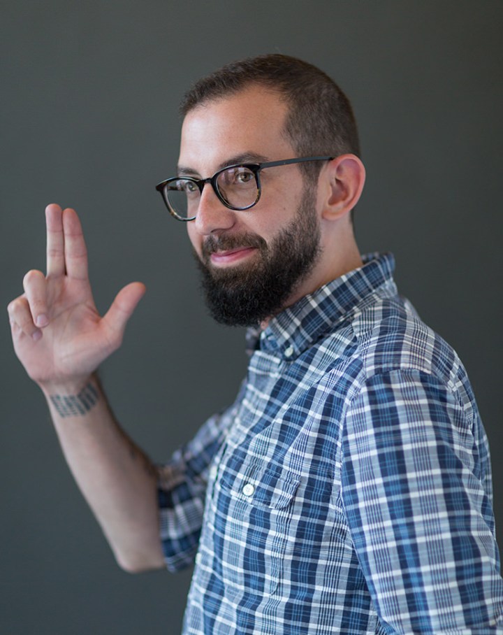 How to Shoot Tethered in Lightroom Classic (Direct to a Computer) - PHLEARN