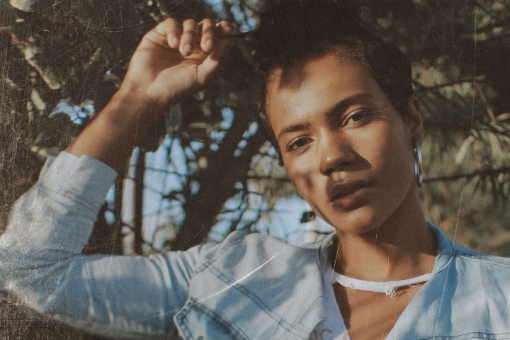 How to Add Textures to Photos in Photoshop - PHLEARN