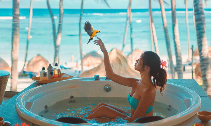 Surreal Portrait Compositing in Photoshop with Natalia Seth - PHLEARN