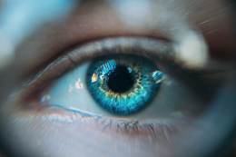How To Enhance Eyes In Photoshop PHLEARN
