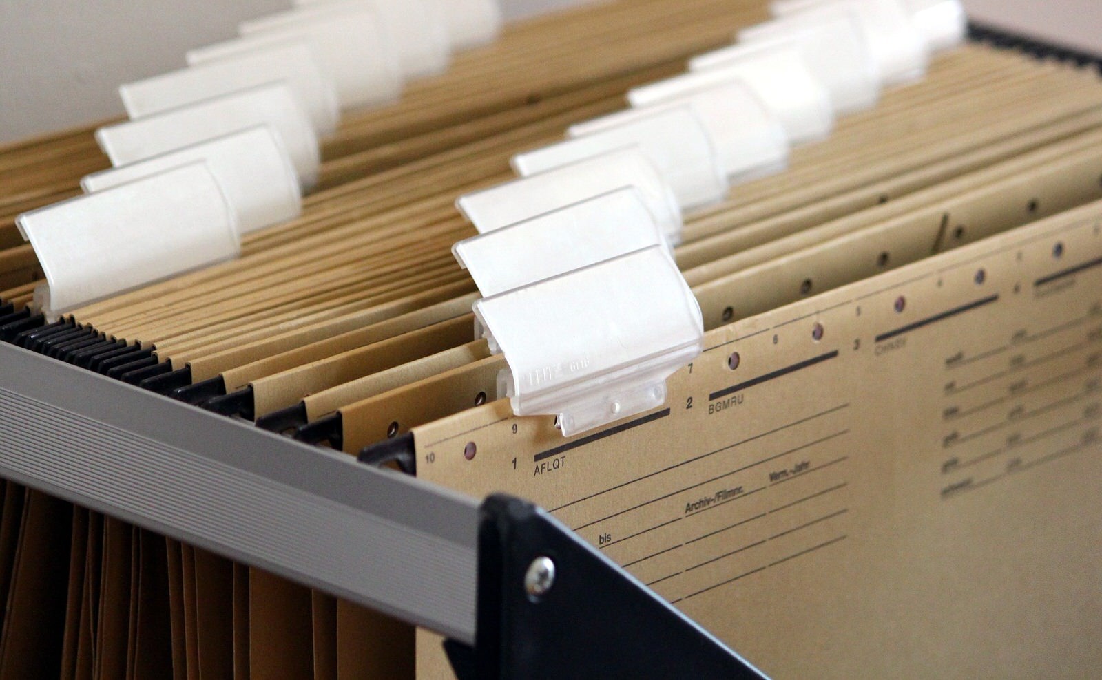A Complete Guide to Filing Taxes as a Photographer