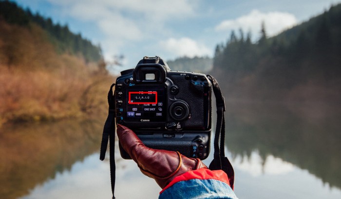 Exposure Bracketing Photography [COMPLETE GUIDE]