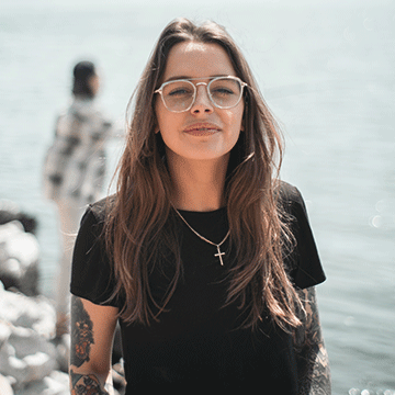 Portrait Editing: Remove People, Glare & Tattoos - PHLEARN