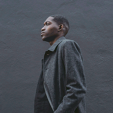 How to Quickly Change Backgrounds in Photoshop - PHLEARN