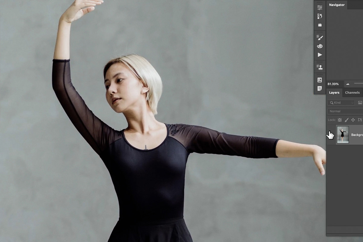 Create a Hologram Effect in Photoshop - PHLEARN