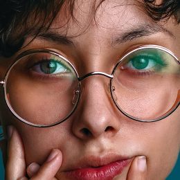 How To Remove Glare In Glasses In Photoshop PHLEARN