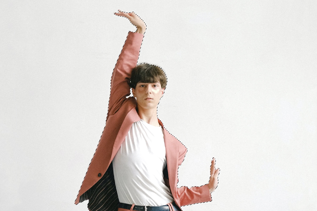 How to Create a Motion Effect in Photoshop - PHLEARN